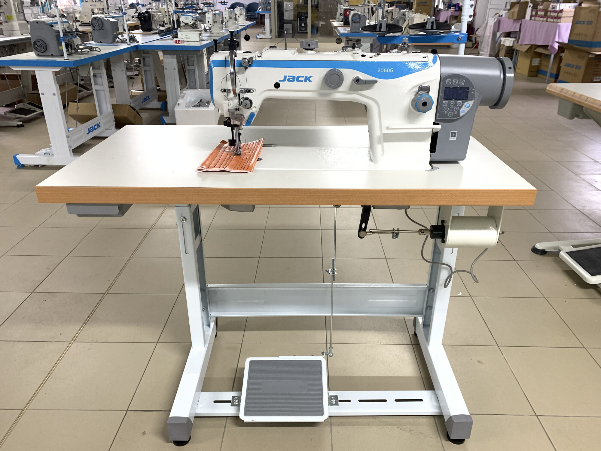 Masina de cusut materiale tari si groase JACK JK-2060G