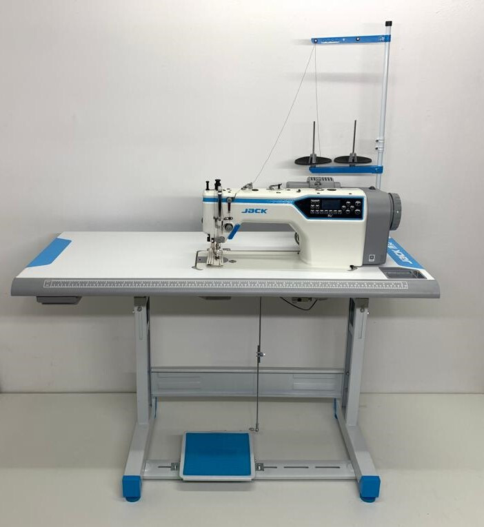 Masina de cusut cu dublu transport computerizata automata Jack H6