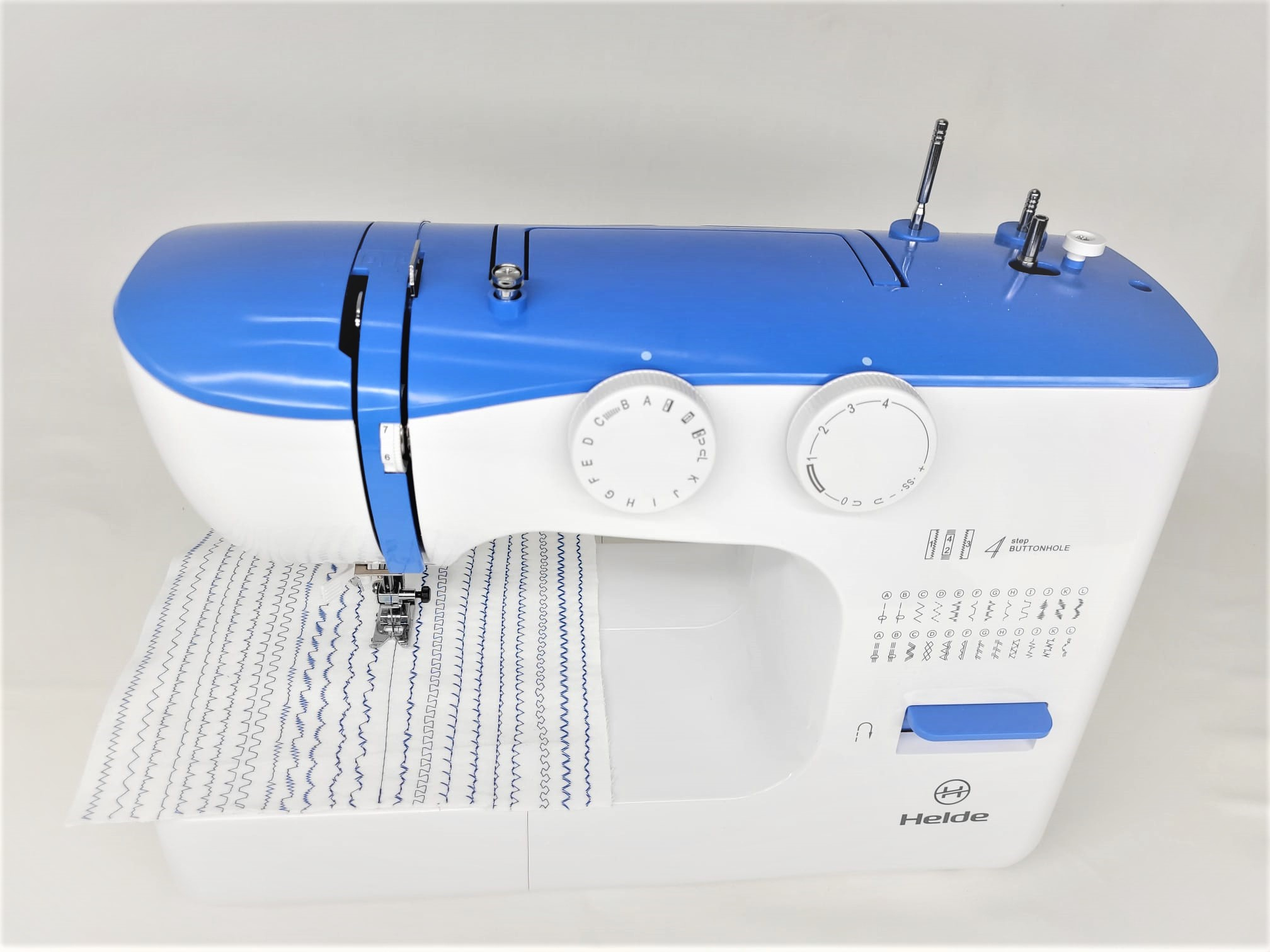 Masina de cusut multifunctionala Helde 990 Blue