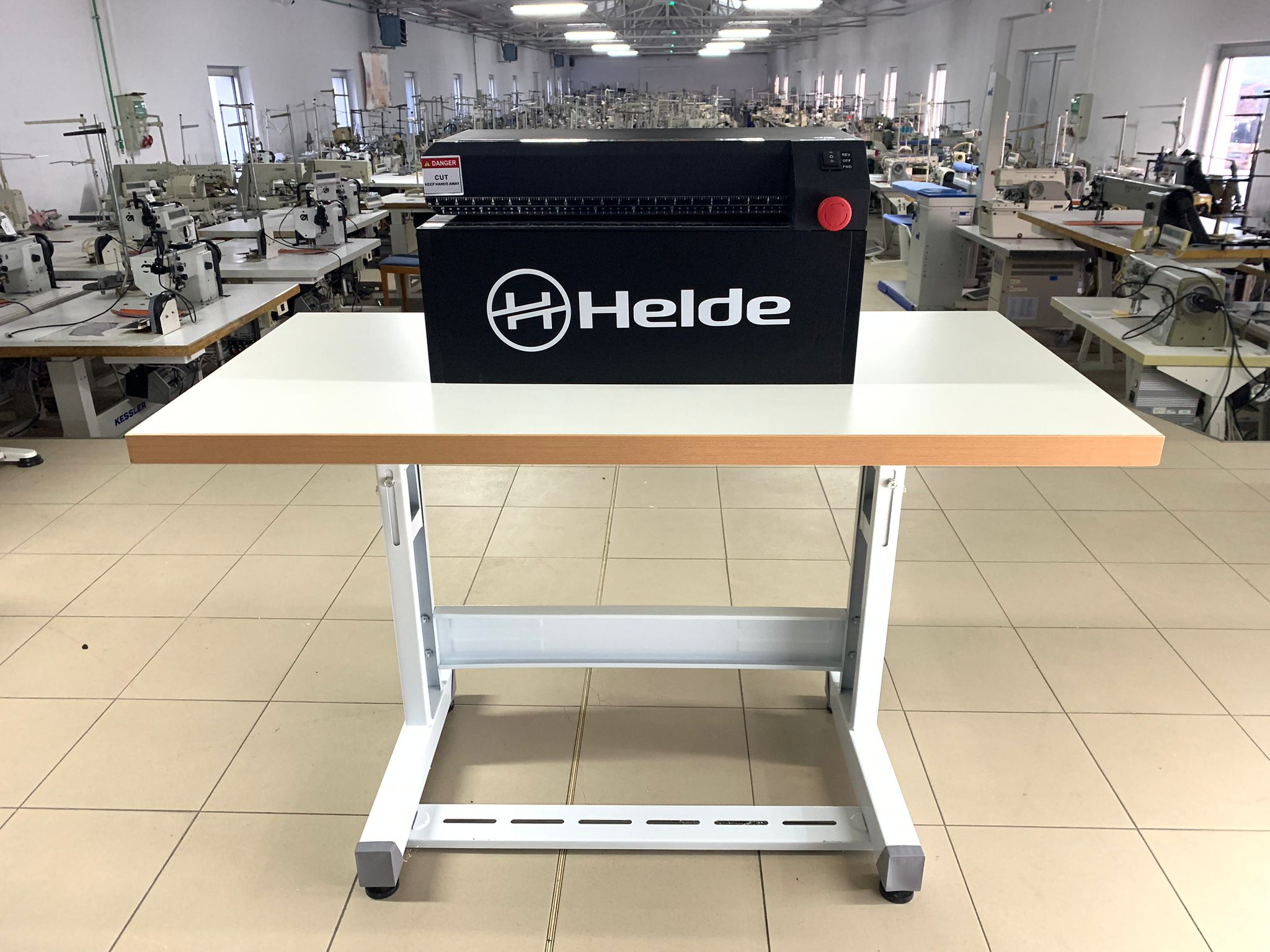 Tocator industrial deseuri Helde